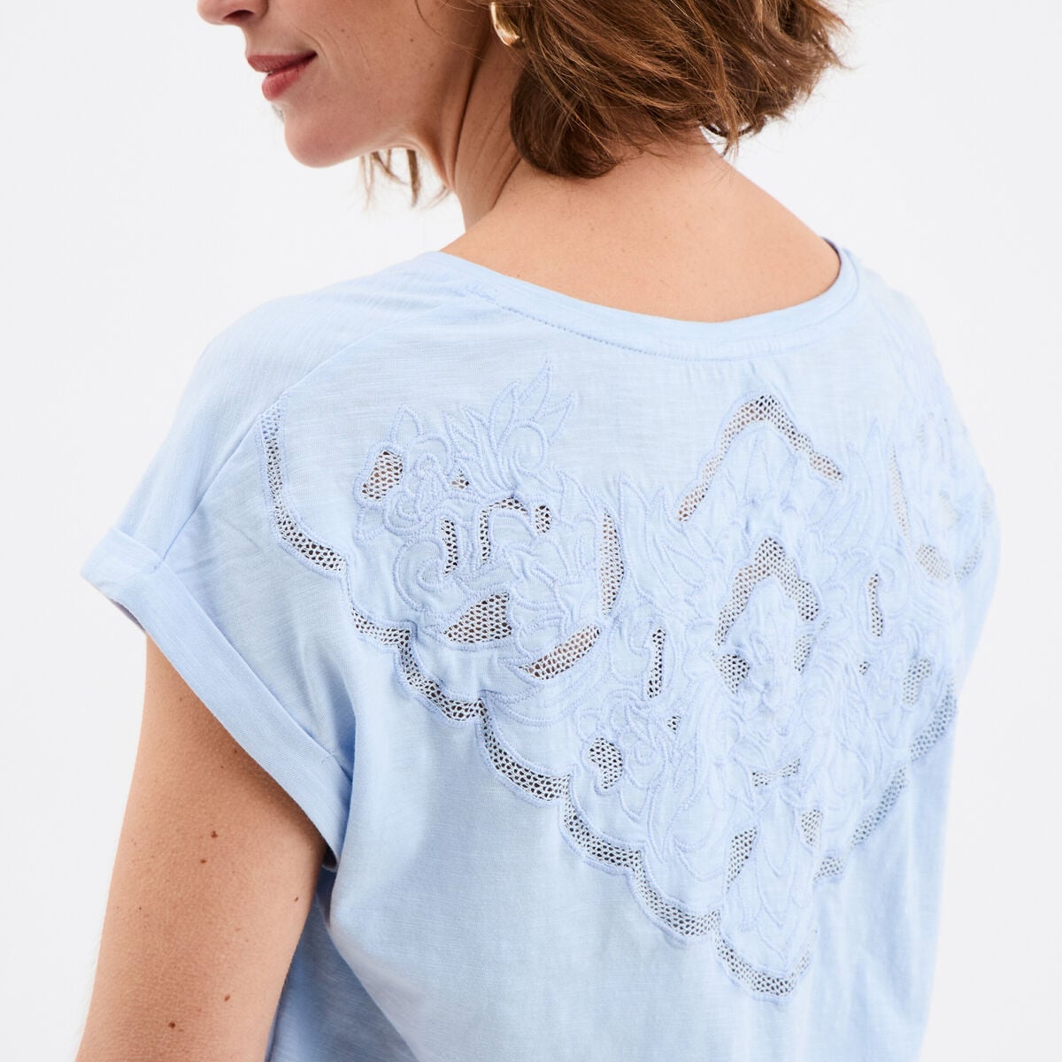 T-shirt dos dentelle brodée coton bleu ciel femme | La Halle
