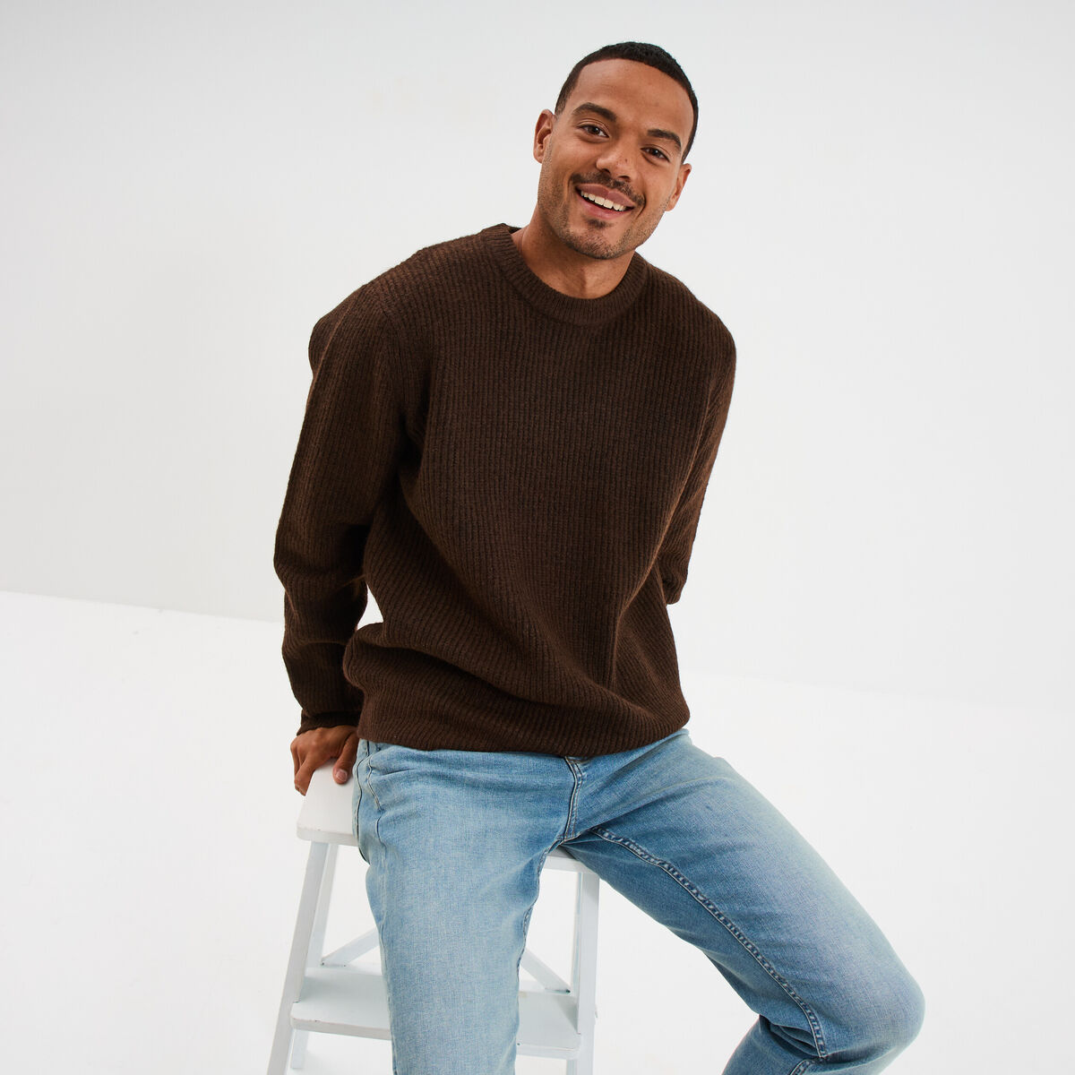 Pull col rond à manches longues marron foncé homme | La Halle