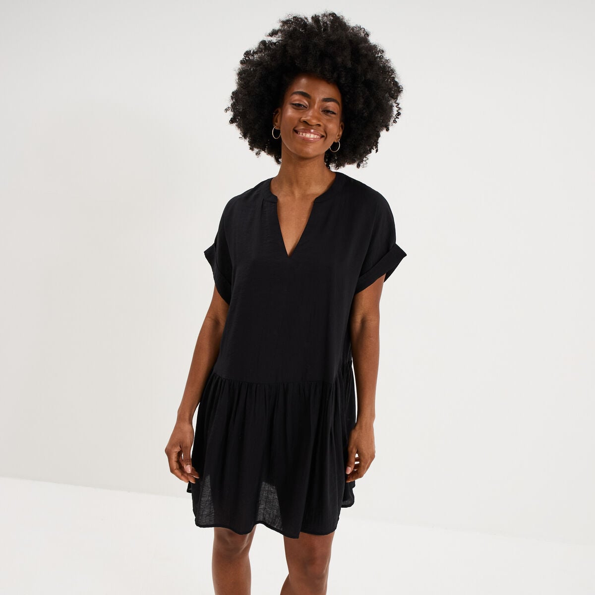 robe-courte-fluide-bas-volants-noir-femme-la-halle