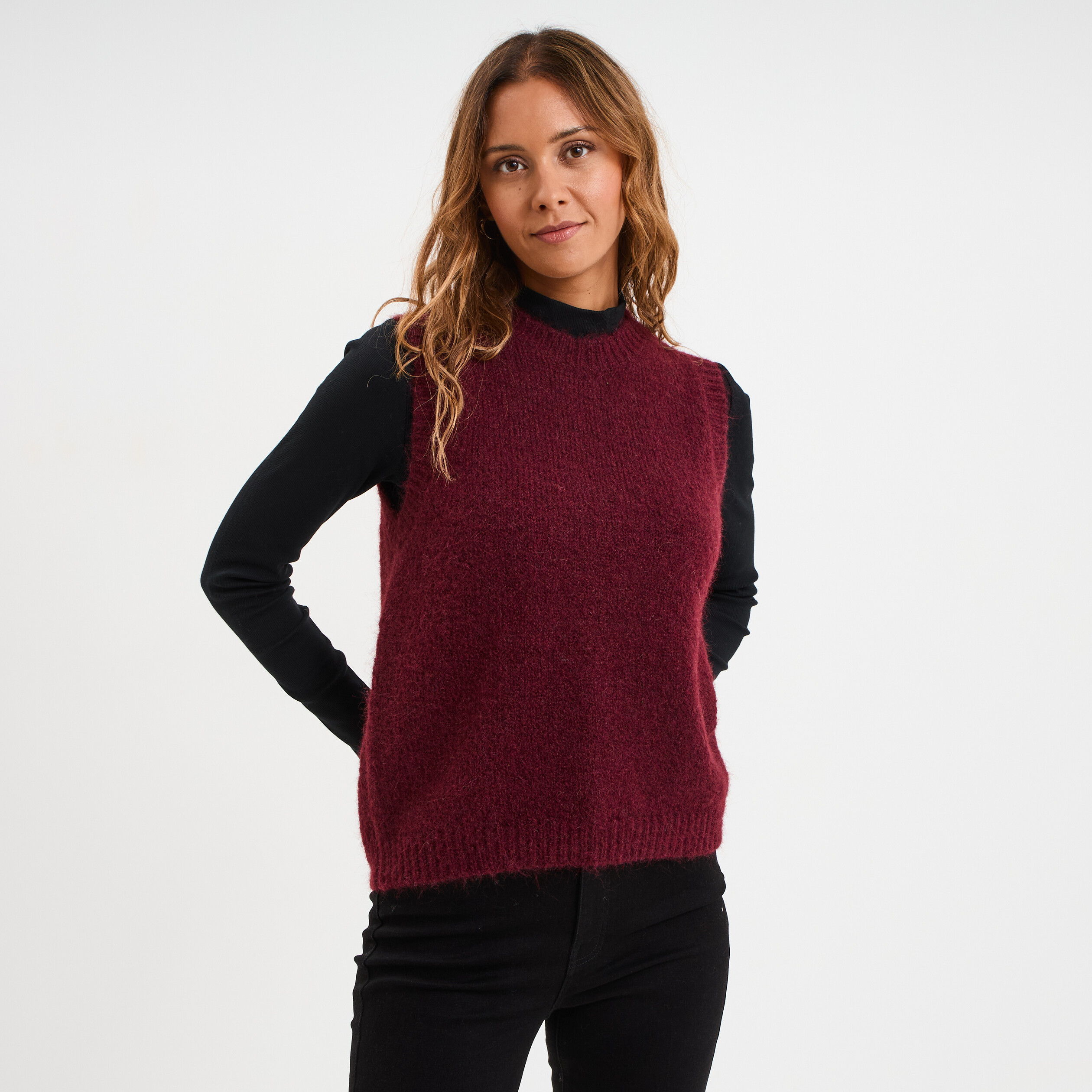 Pull sans manches col rond bordeaux femme | La Halle