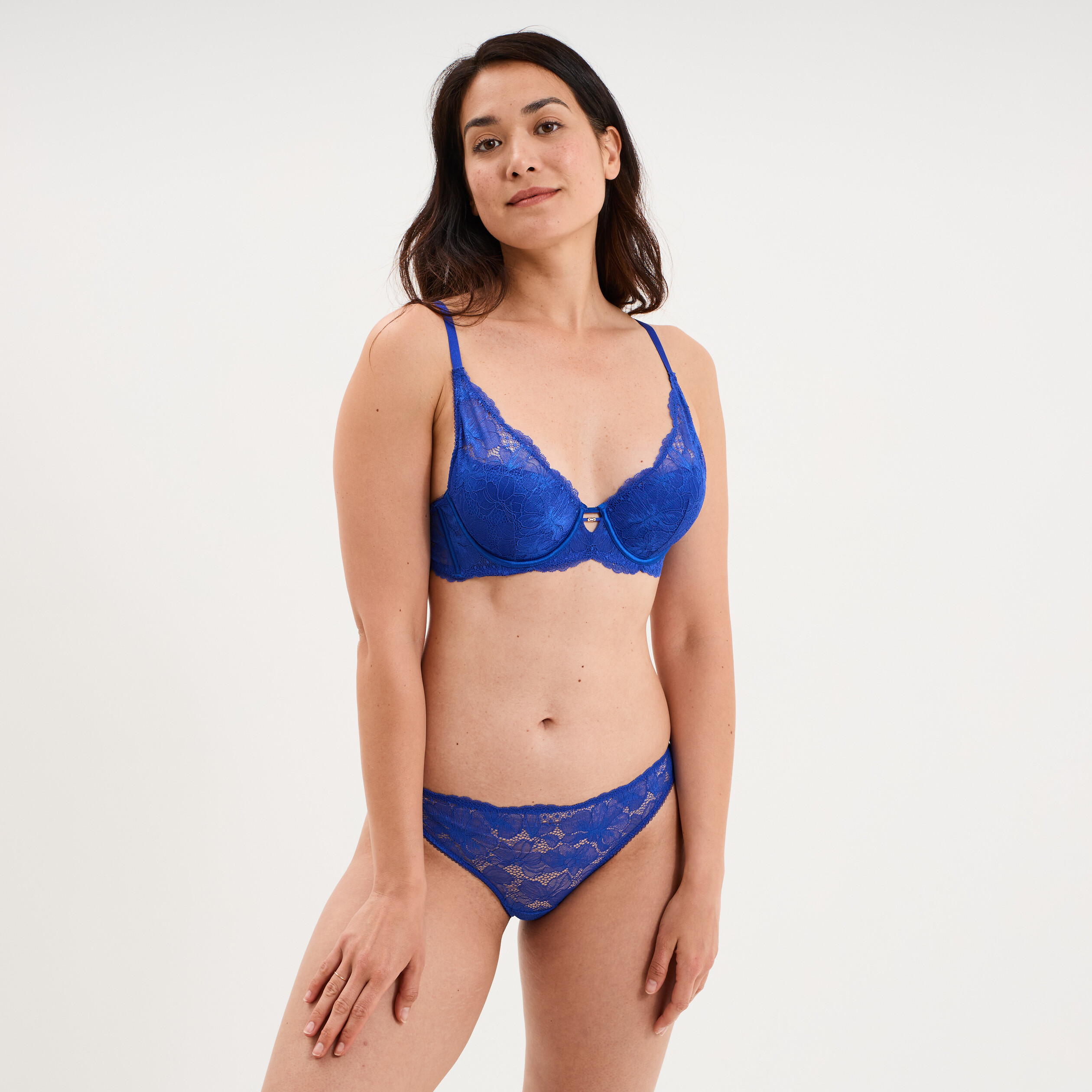 Shorty en dentelle bleu electrique femme | La Halle
