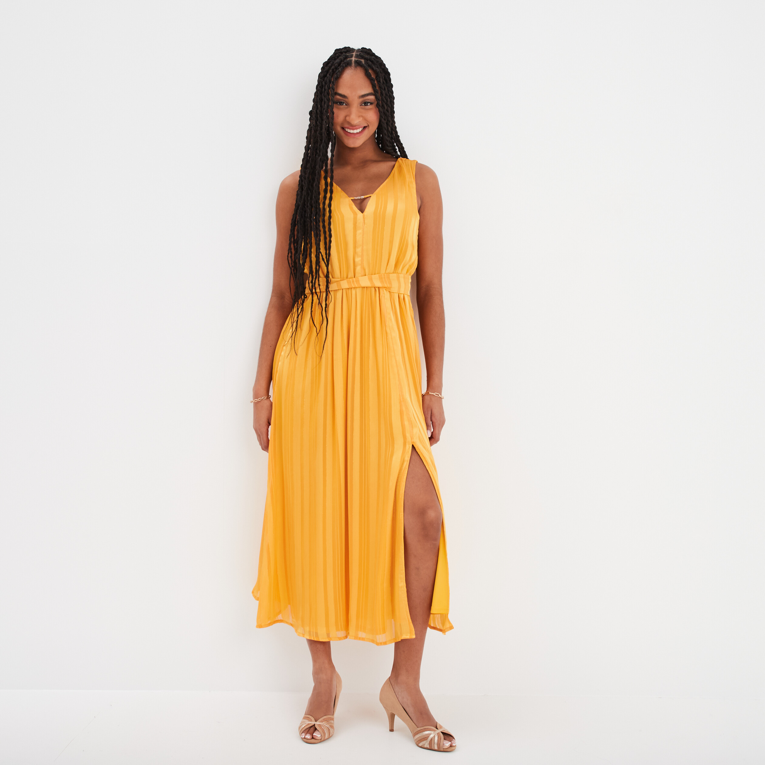 Robe longue fluide col détail bijou jaune foncé femme | La Halle