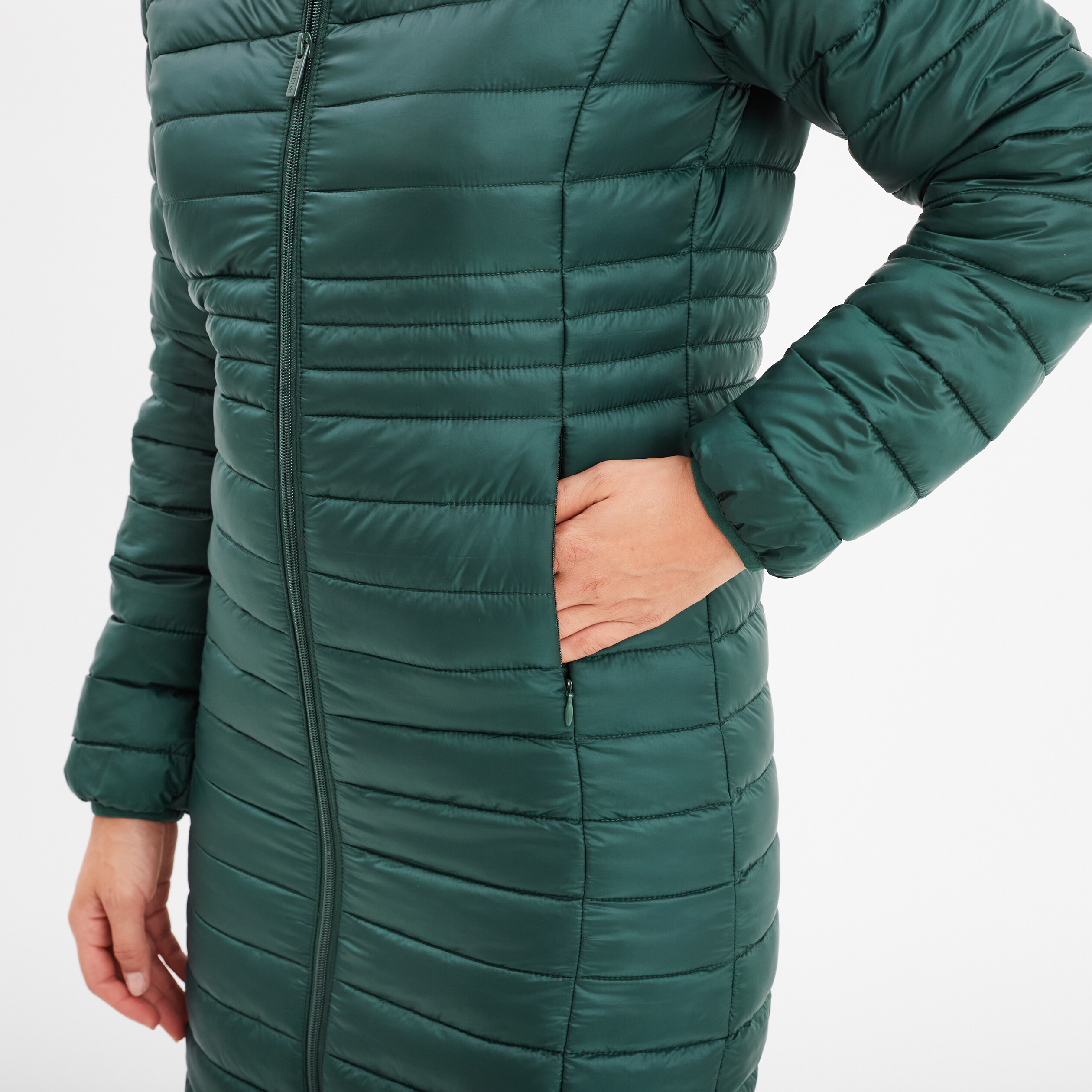 Doudoune mi-longue ajustée à capuche vert foncé femme | La Halle