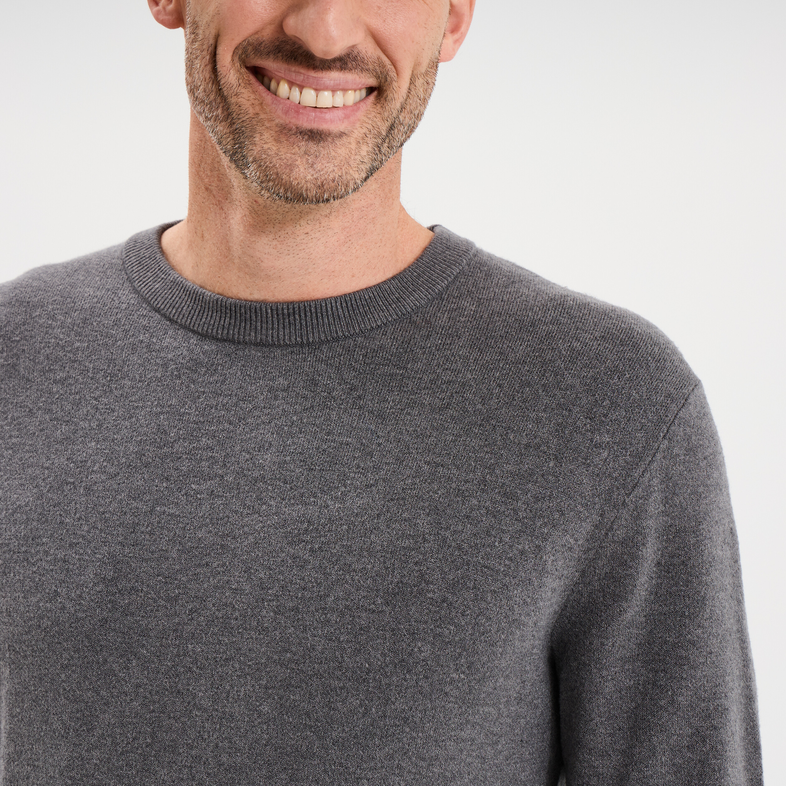 Pull col rond manches longues gris homme | La Halle