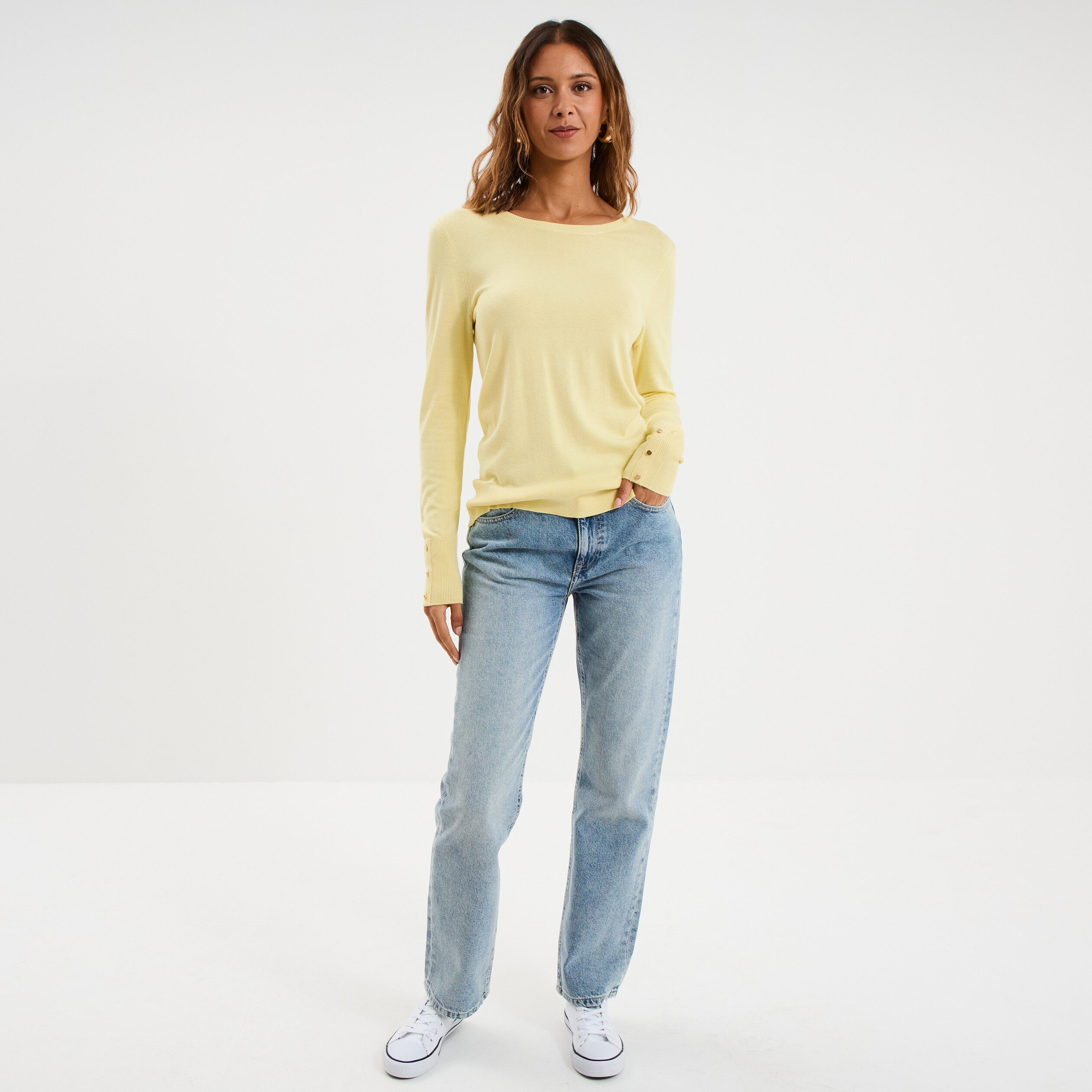 Pull col rond boutons aux poignets jaune clair femme | La Halle