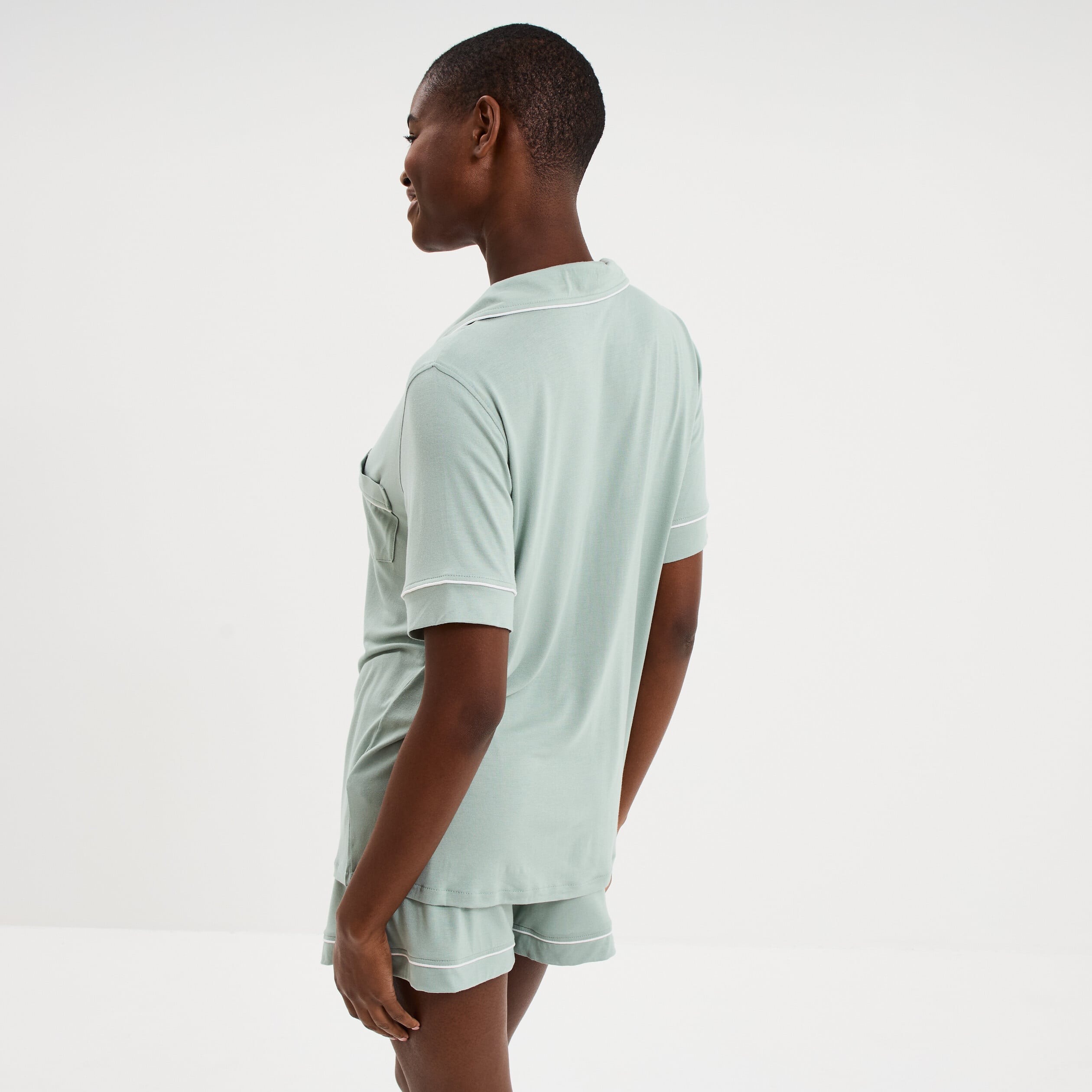 Ensemble pyjama fluide short et chemise vert pastel femme | La Halle