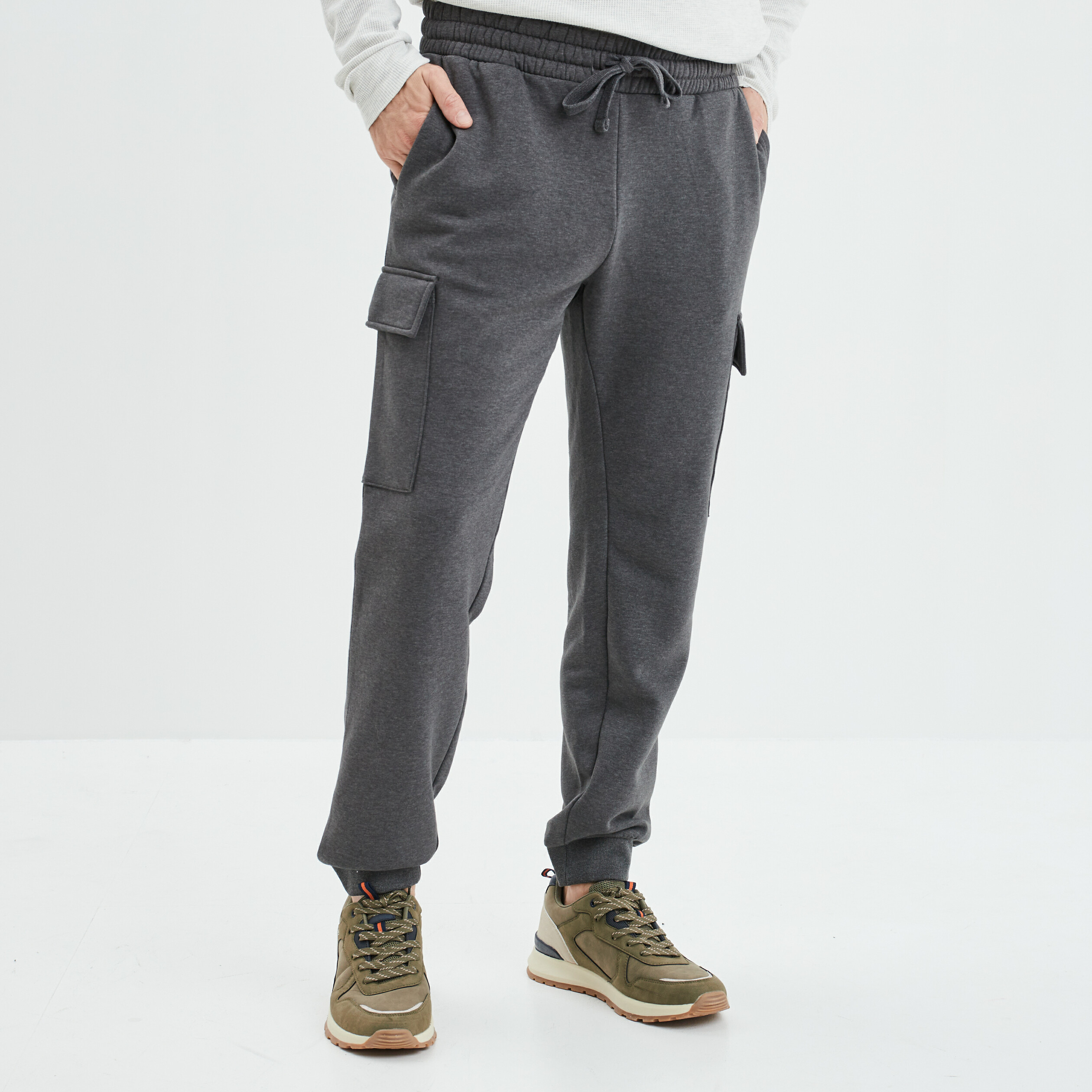 Pantalon jogging cargo poches latérales gris foncé homme | La Halle