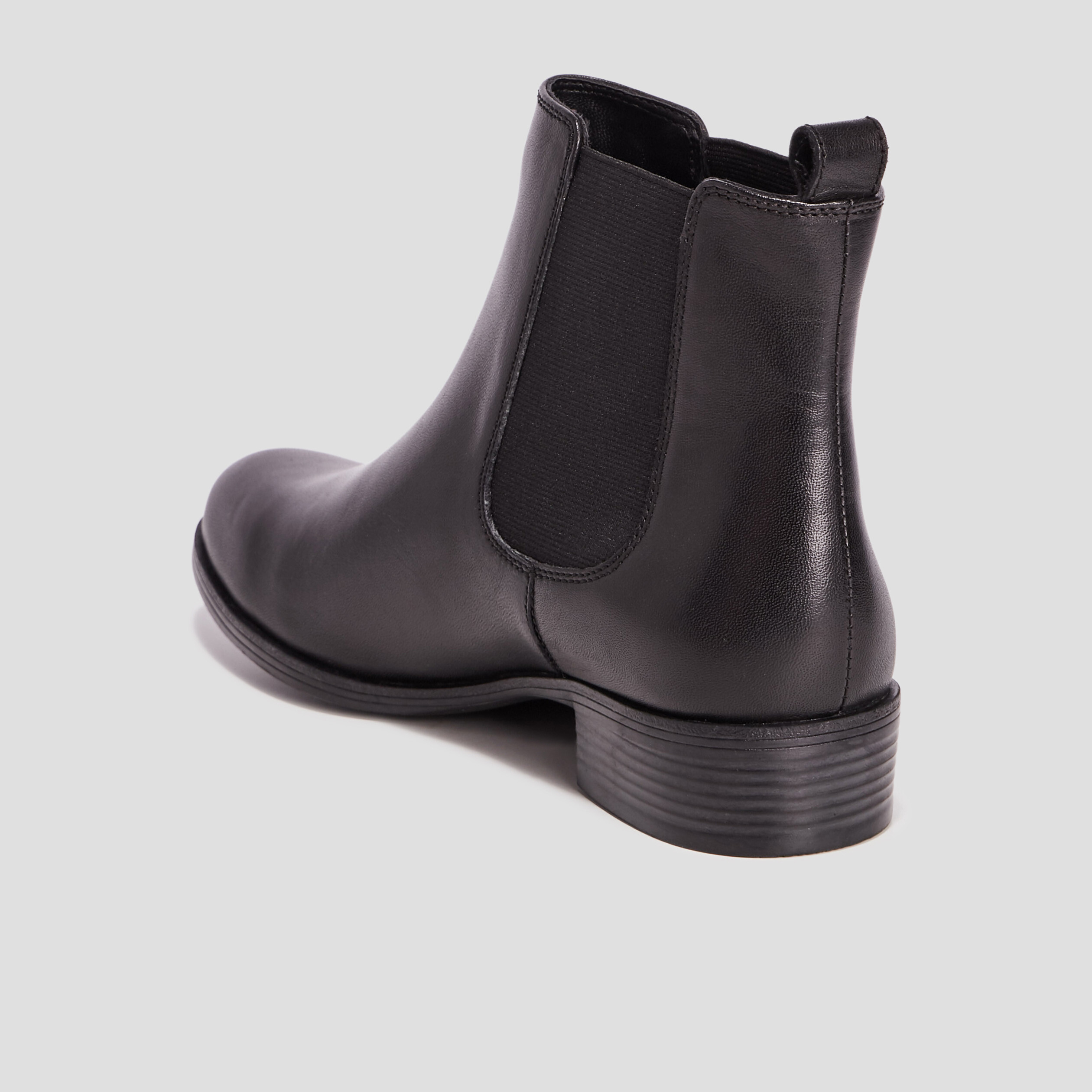 Bottines chelsea en cuir élastiquées noir femme | La Halle