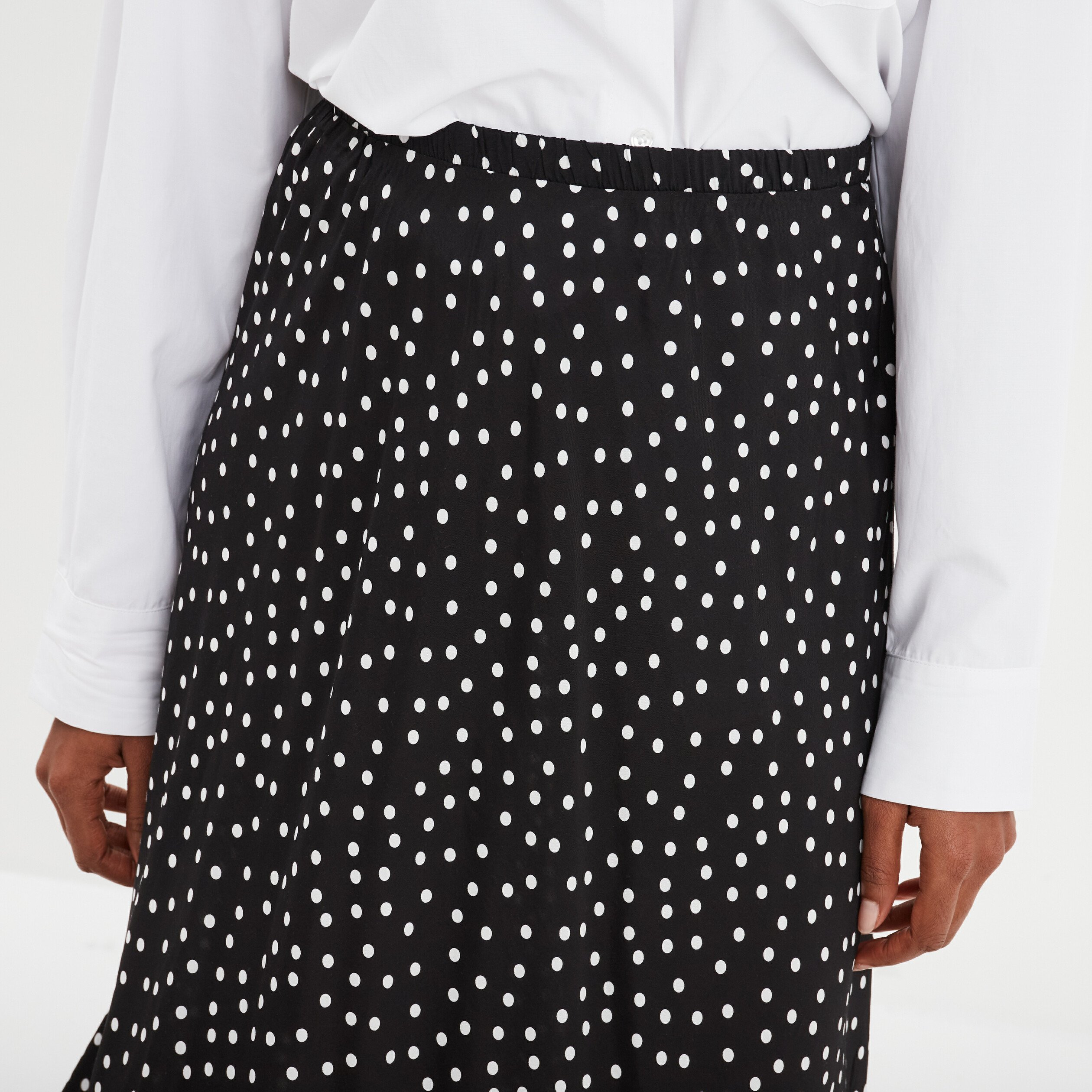 Jupe longue patineuse effet satin noir femme | La Halle