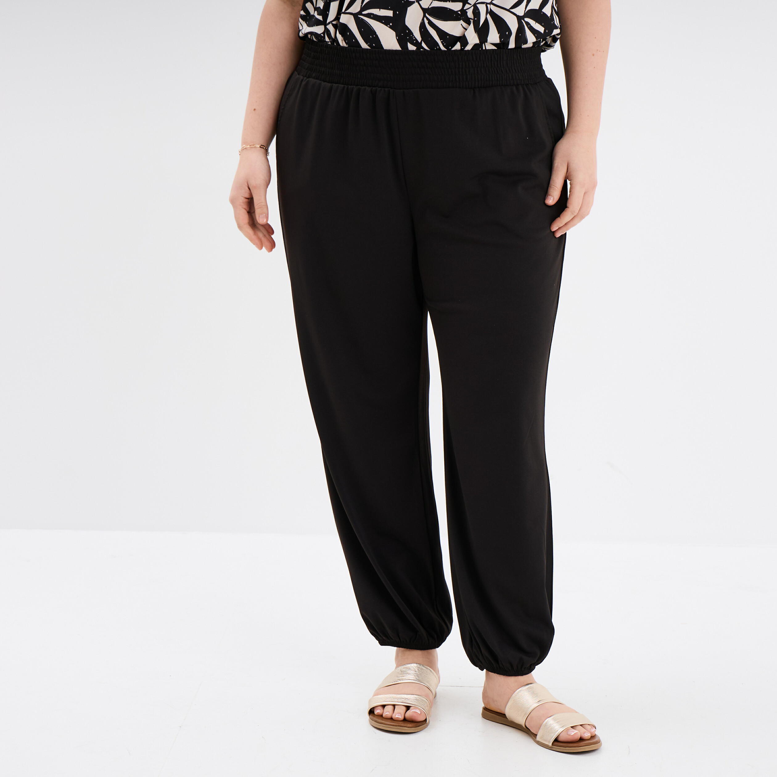 Pantalon sarouel crêpe élastiqué fluide noir femme grande taille | La Halle