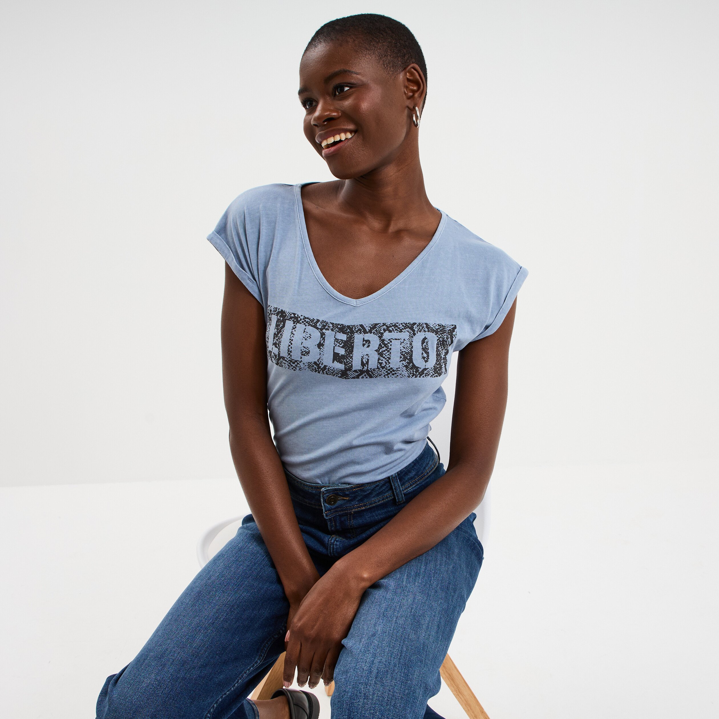 T-shirt délavé en coton bleu gris femme | La Halle