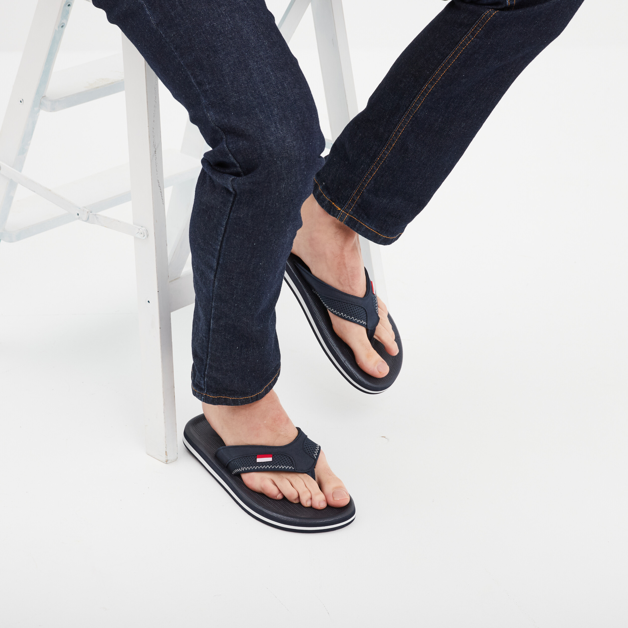 Tongs bleu marine homme | La Halle