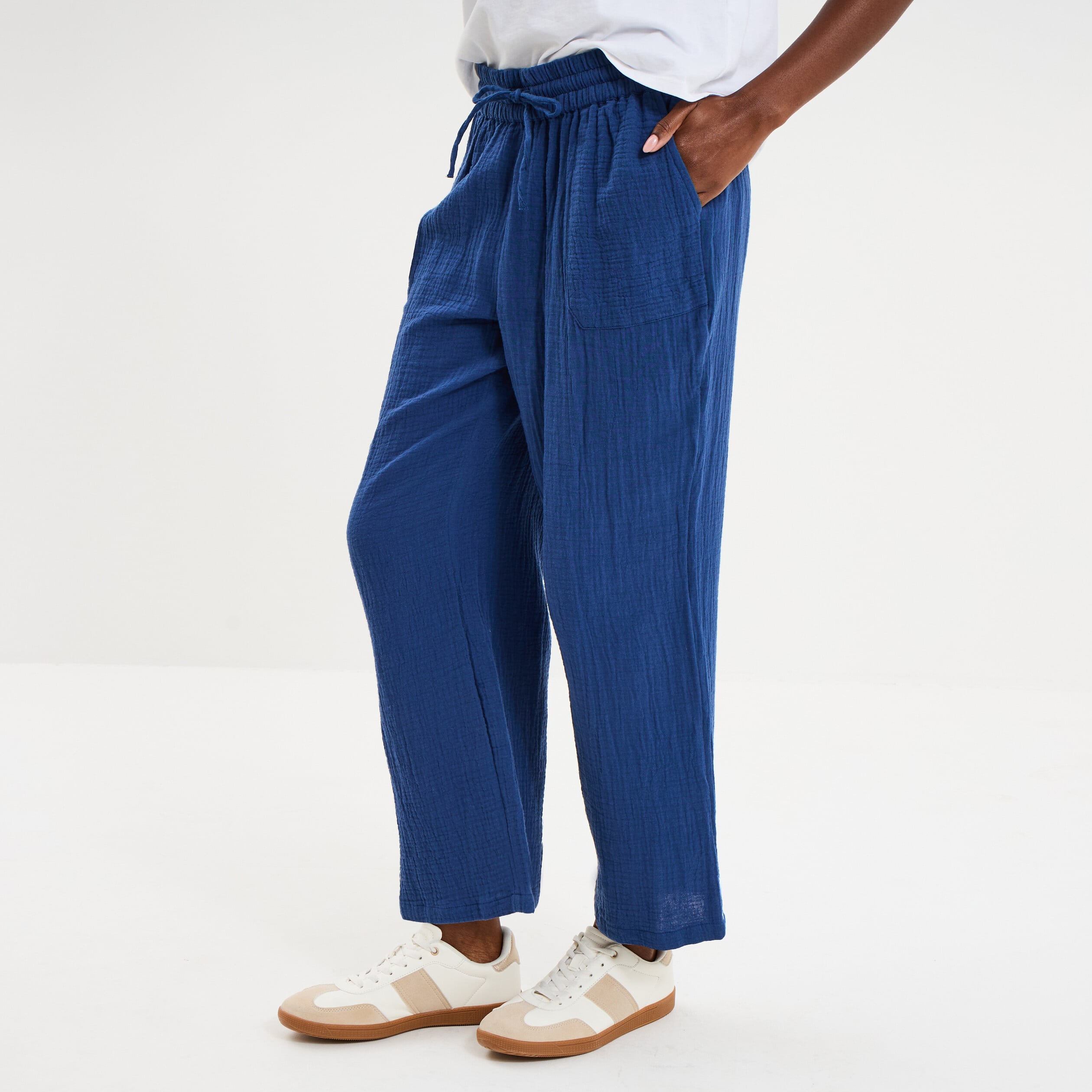 Pantalon fluide élastiqué gaze de coton bleu marine femme | La Halle