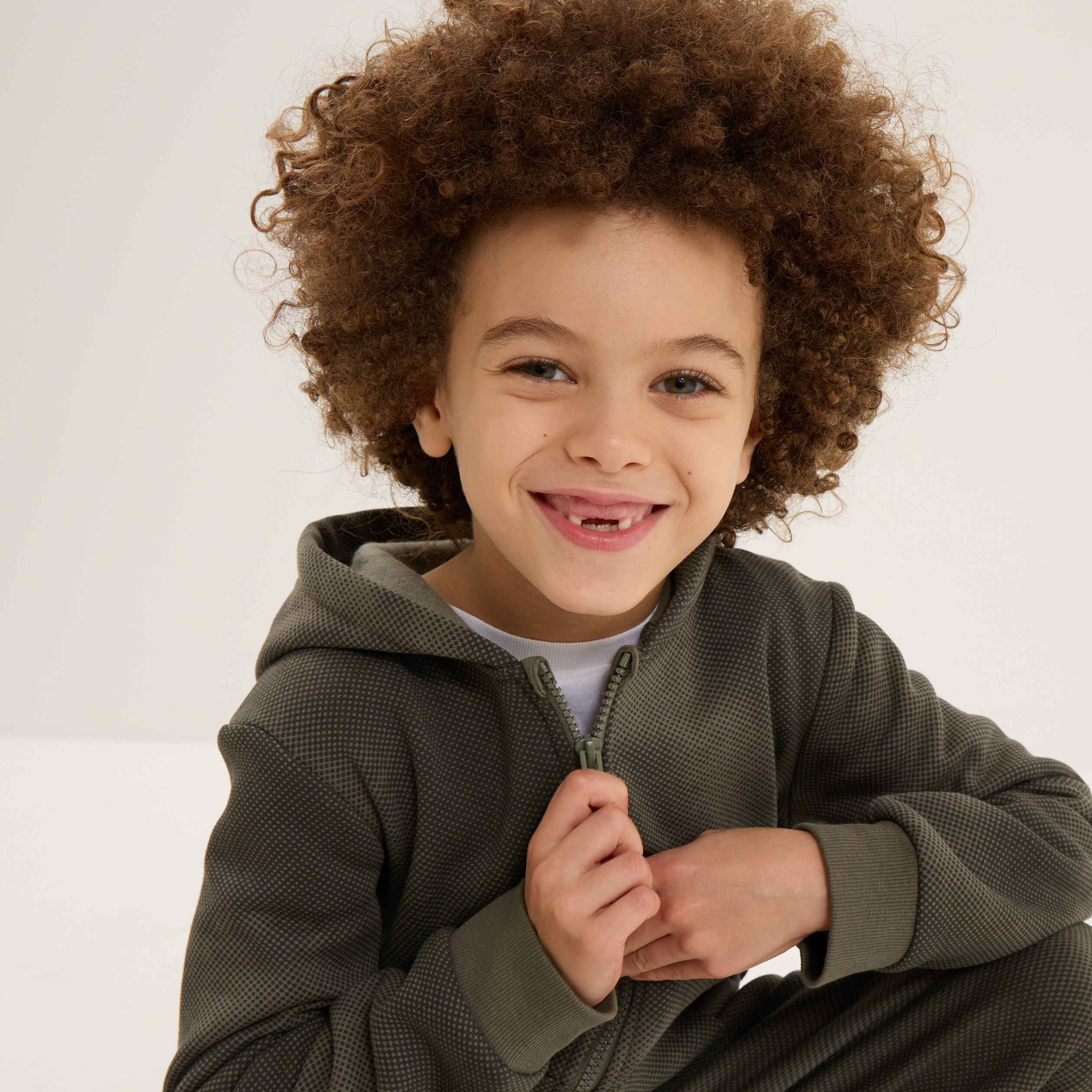 Sweat à capuche zippé vert kaki garçon | La Halle